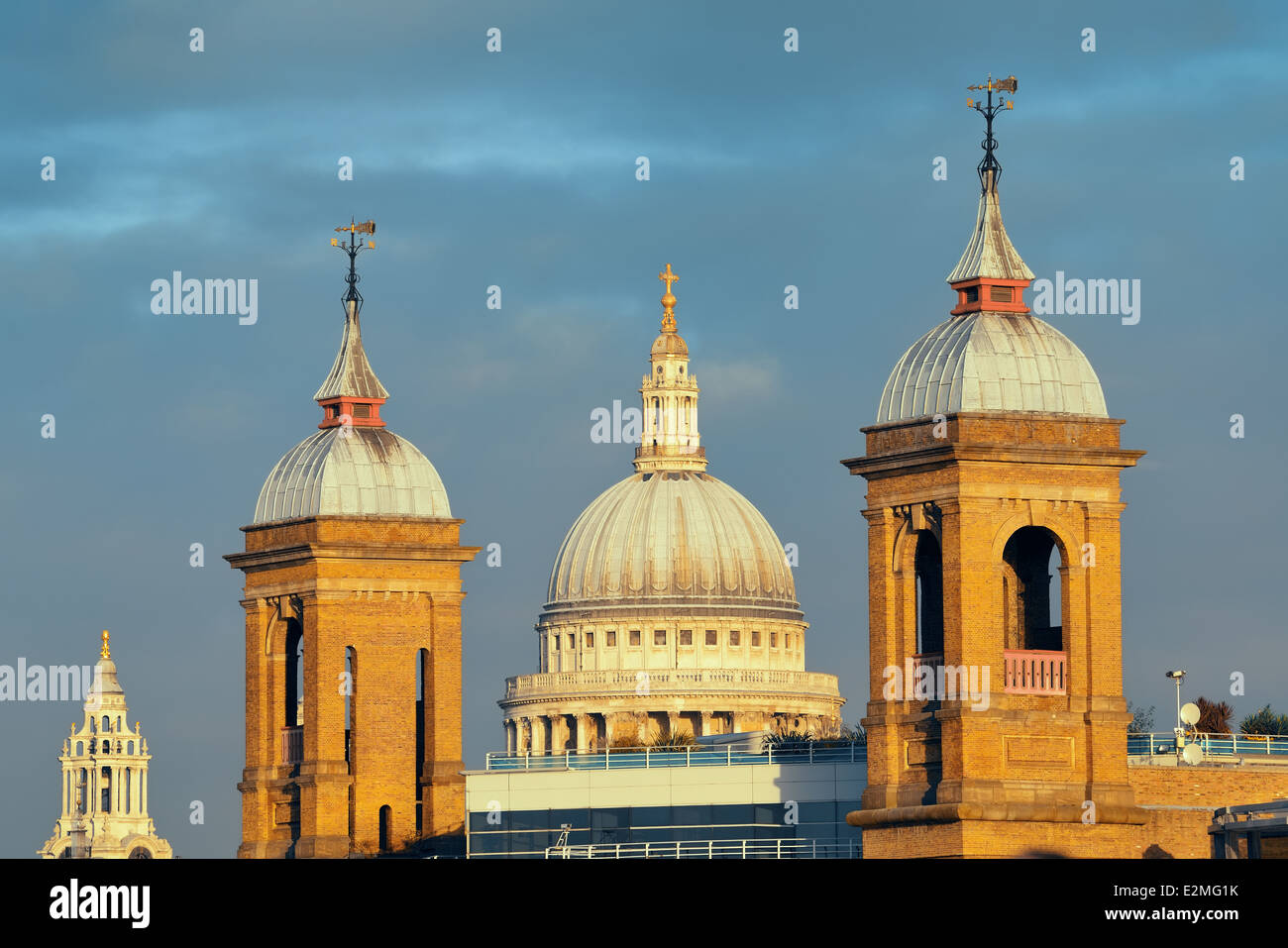 Urban historical architecture in London Stock Photo - Alamy