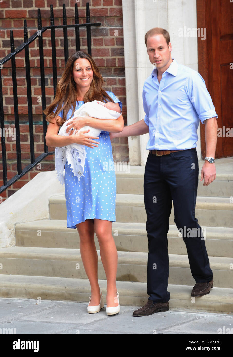 London, UK, UK. 22nd July, 2013. Prince William, Duke of Cambridge and ...