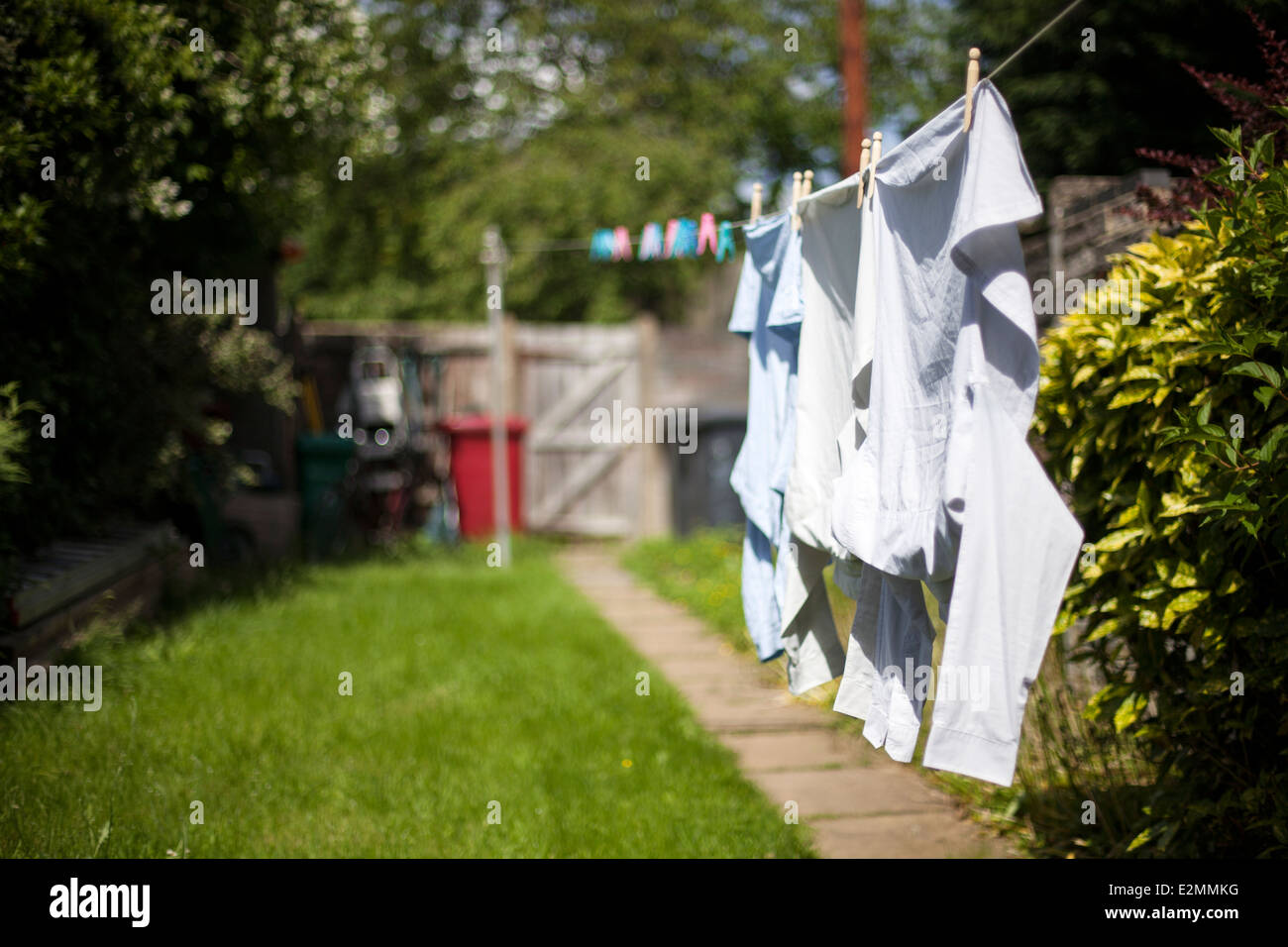 Clothes on washing line summer Stock Photo - Alamy