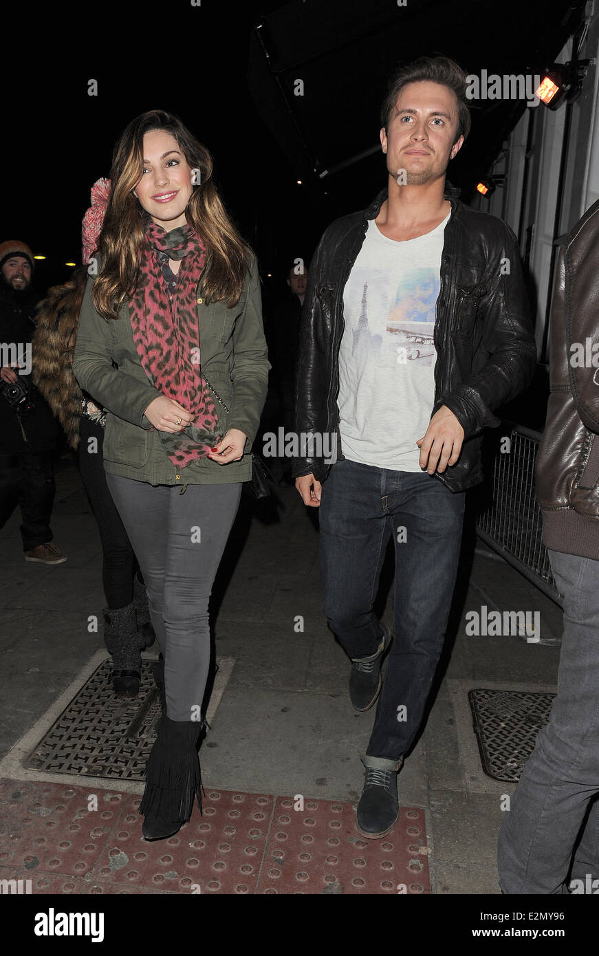 Kelly Brook and her boyfriend Thom Evans enjoy a double date with Kelly ...