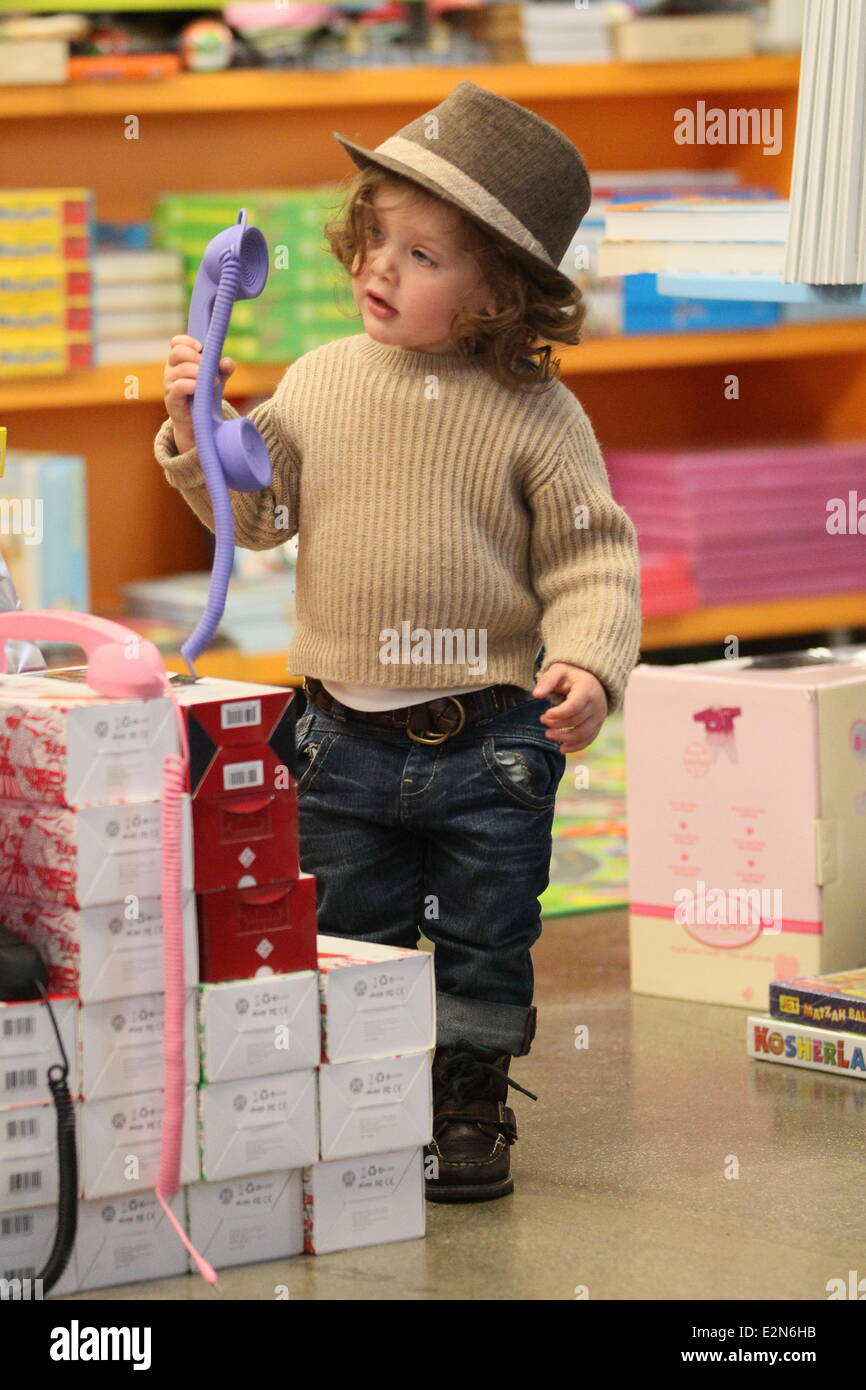 Rachel Zoe out shopping with her son Skyler at Kitson Featuring: Skyler ...