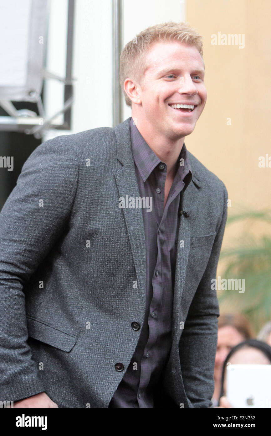 'The Bachelor' star Sean Lowe at The Grove to appear on entertainment ...