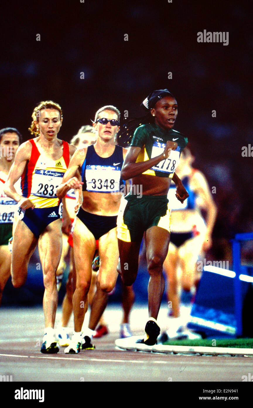 Sydney Olympic Games - Women's 1500 metre race Featuring: Suzy Favor ...