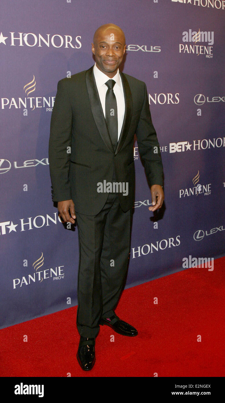 Kem singer hi-res stock photography and images - Alamy