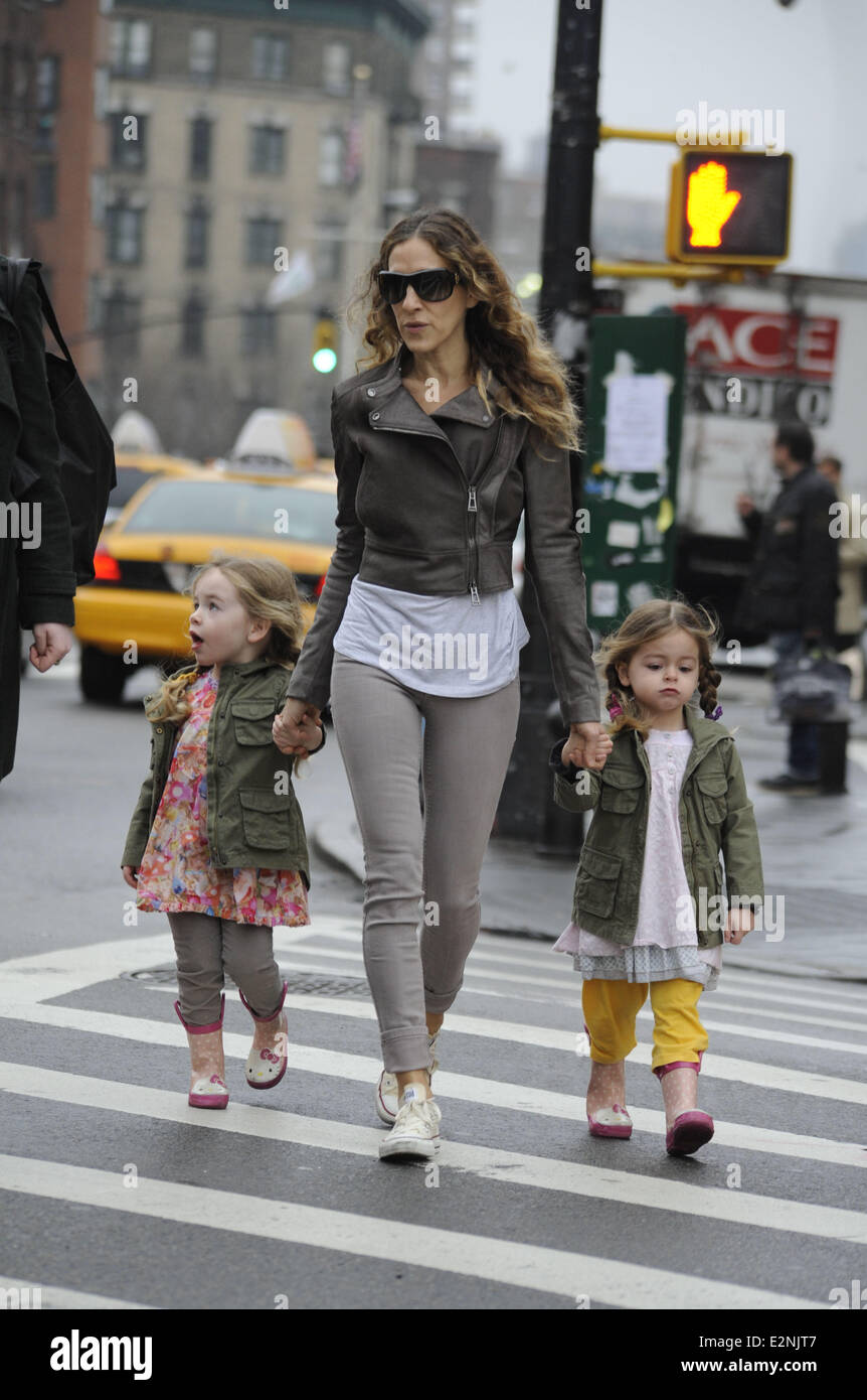 Sarah Jessica Parker takes her twin daughters Marion and Tabitha to ...