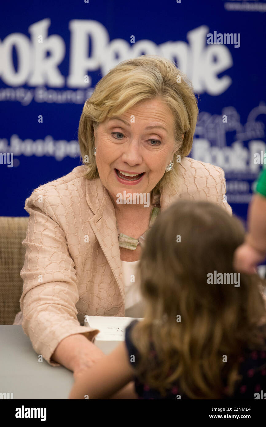 Former First Lady and U.S. Secretary of State Hillary Rodham Clinton ...