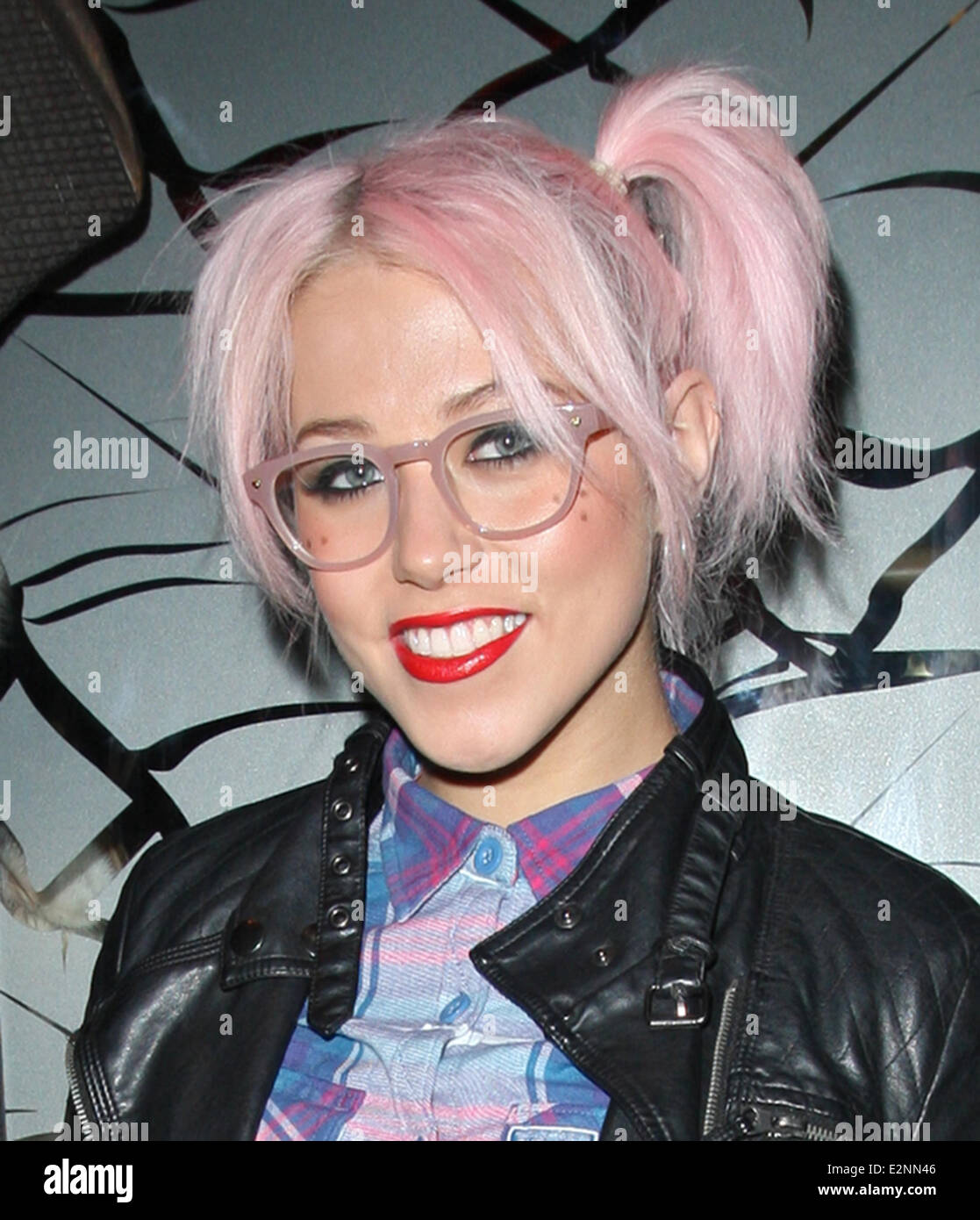 Amelia Lily wearing her hair with pink ponytails and sporting pink ...