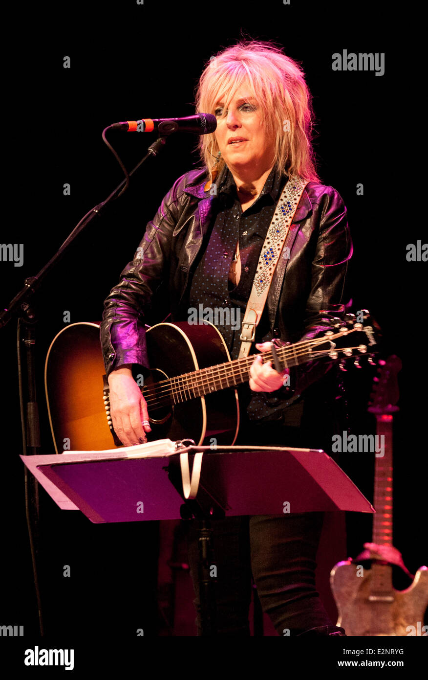 Lucinda williams hi-res stock photography and images - Alamy