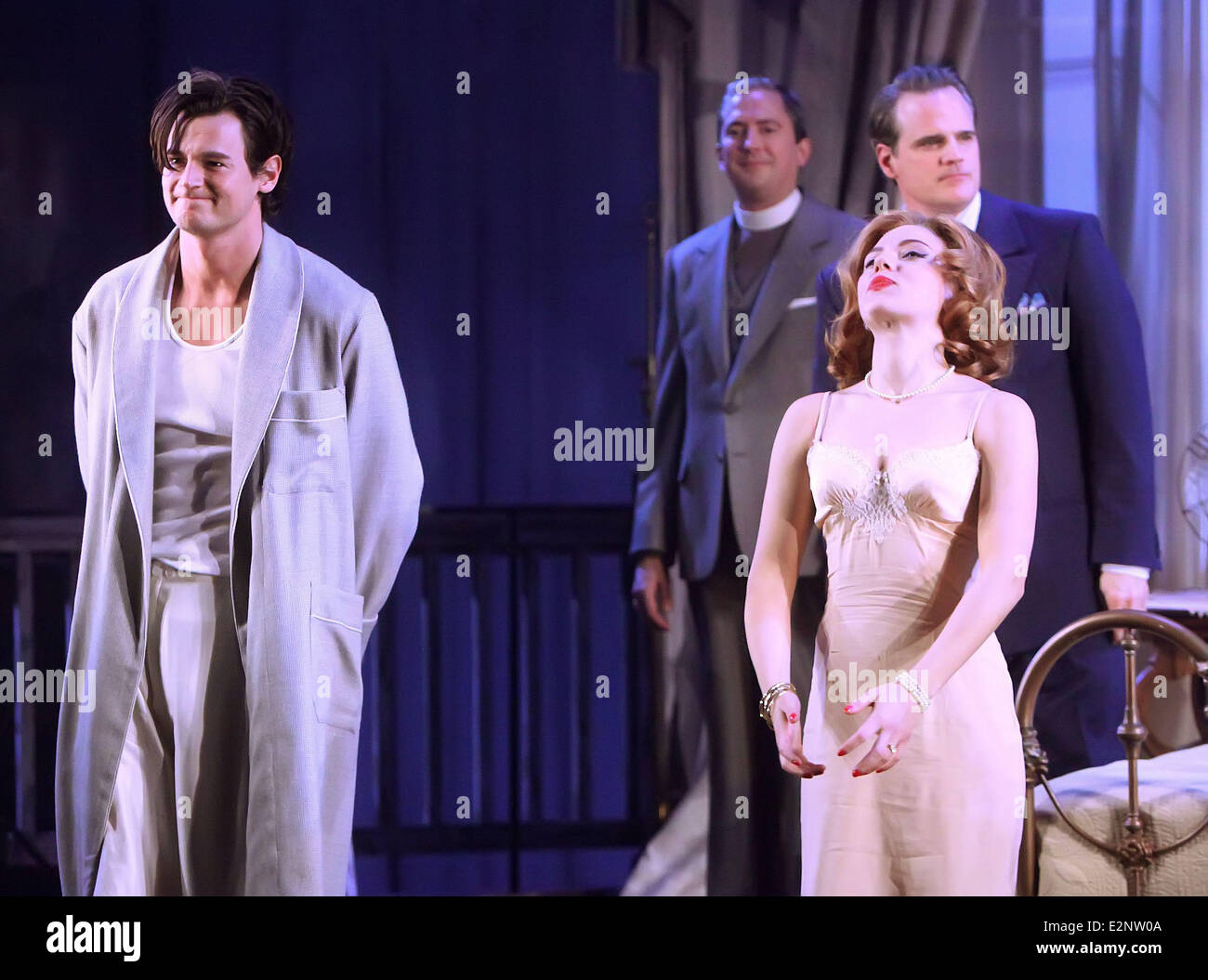 'Cat On A Hot Tin Roof' at the Richard Rodgers Theatre – Curtain Call ...