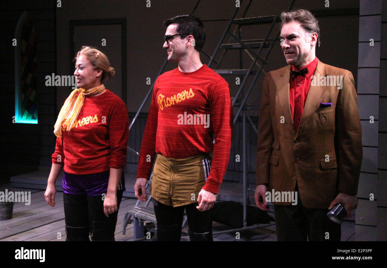 The premiere curtain call for ‘The Jammer’ at the Atlantic Theater ...