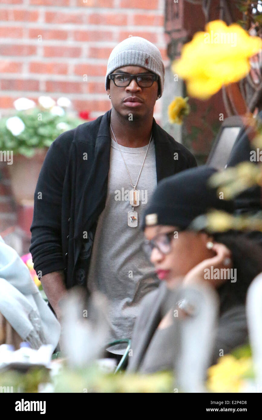 Ne-Yo and his girlfriend Monyetta Shaw have a late lunch at The Ivy on ...