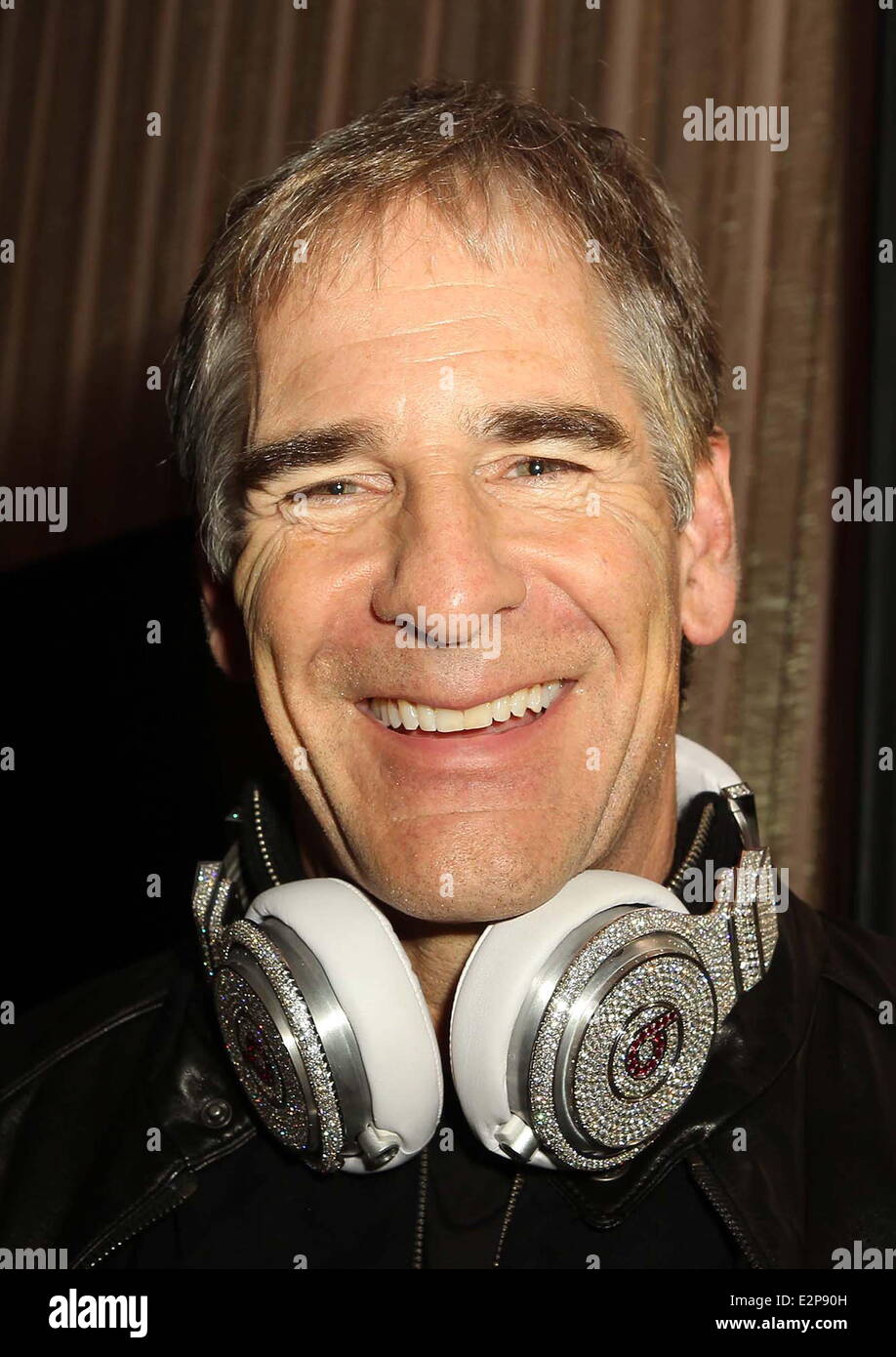 Behind-The-Scenes set up for The 19th Annual Screen Actors Guild Awards ...