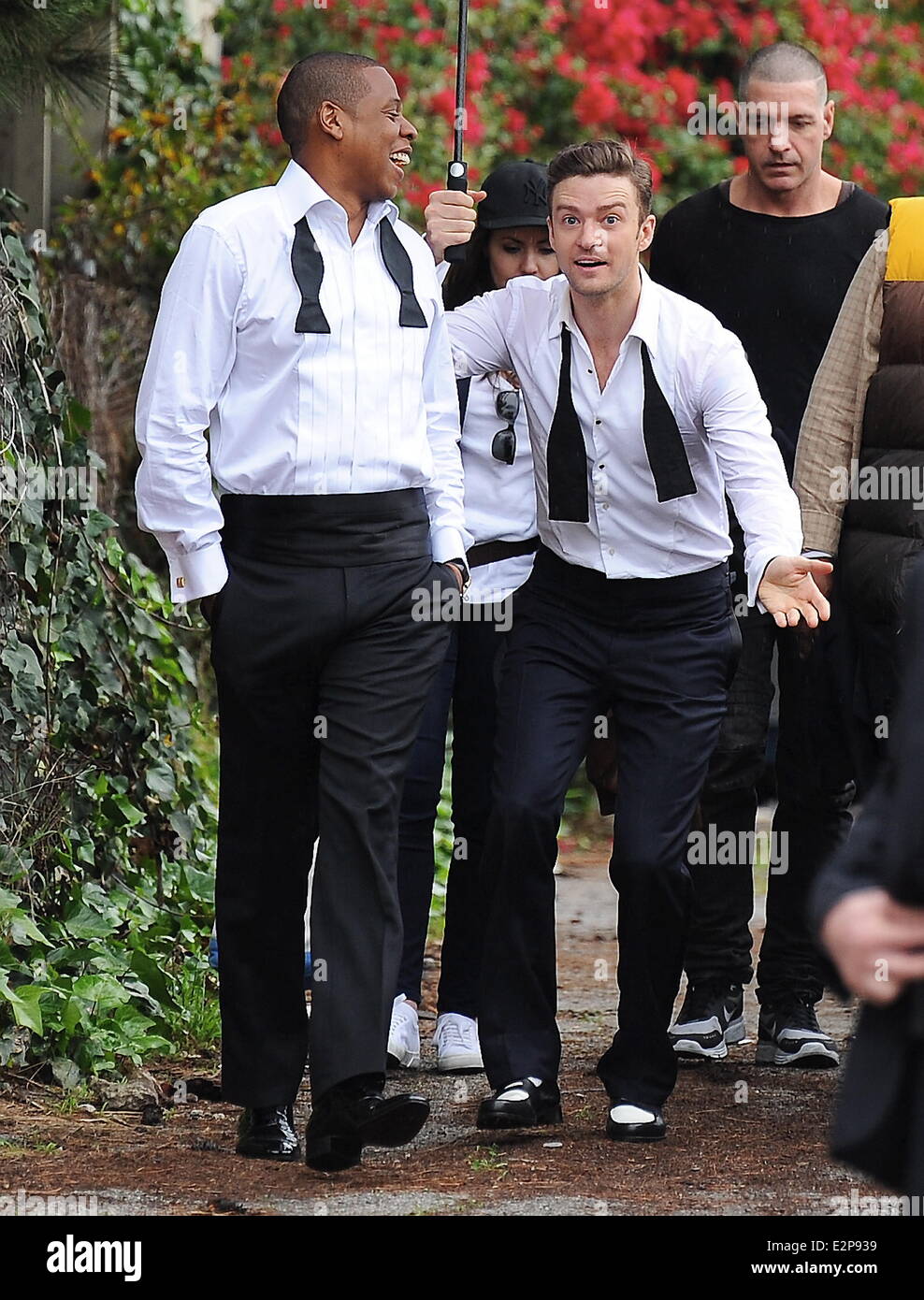 Justin Timberlake and Jay-Z seen fooling around on the set of their new ...