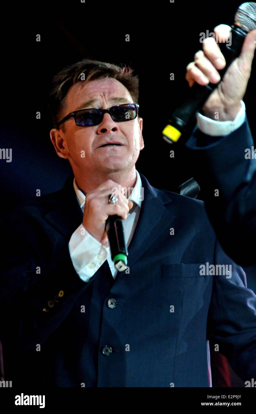 Madness band hi-res stock photography and images - Alamy