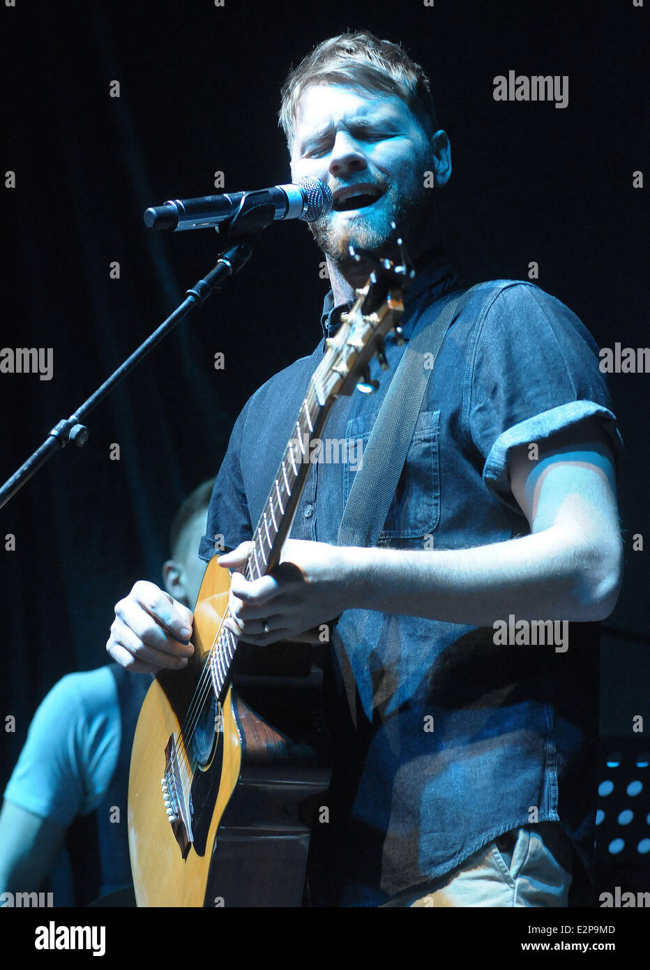 Irish singer brian mcfadden hi-res stock photography and images - Alamy