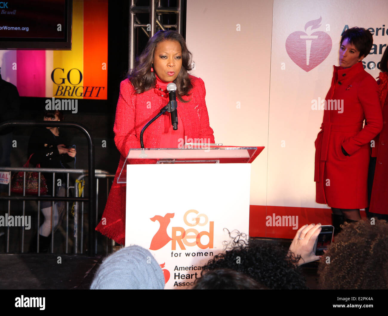 Star Jones and Broadway Casts Celebrate the 10th National Wear Red Day ...