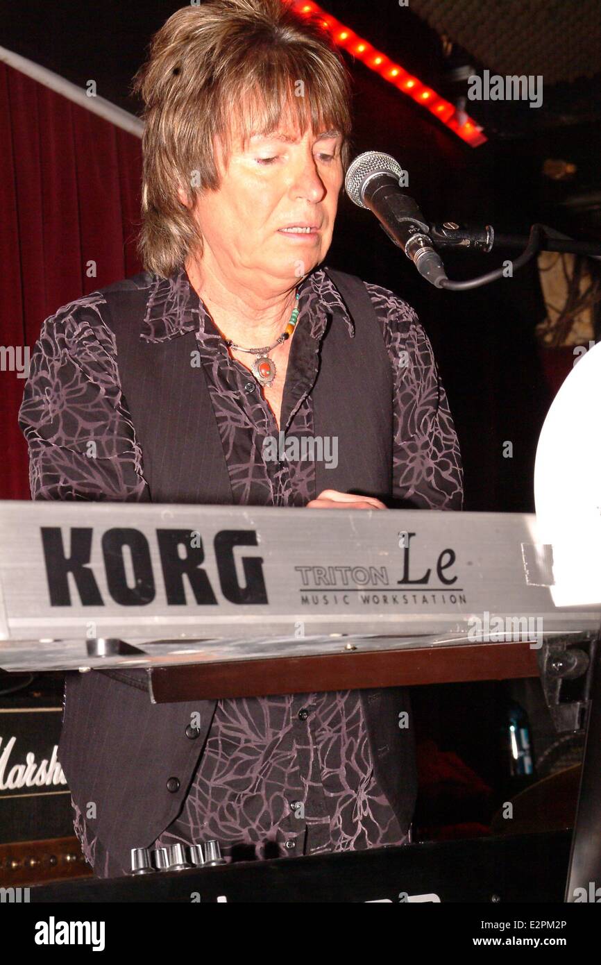 Ufo singer hi-res stock photography and images - Alamy