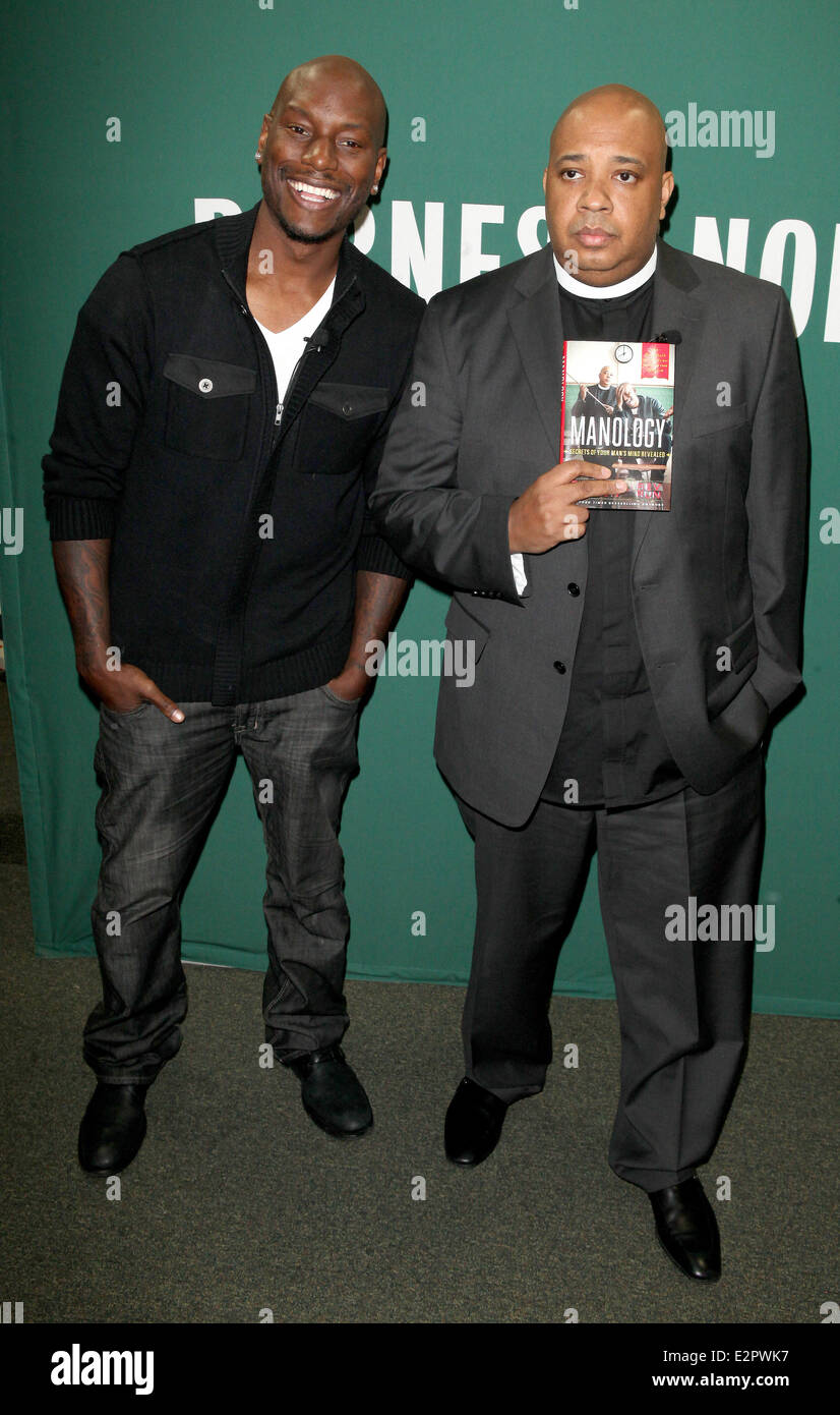 Rapper reality hi-res stock photography and images - Alamy