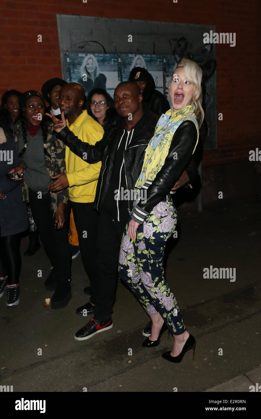 Iggy Azalea real name Amethyst Amelia Kelly leaves the Shepherd's Bush ...