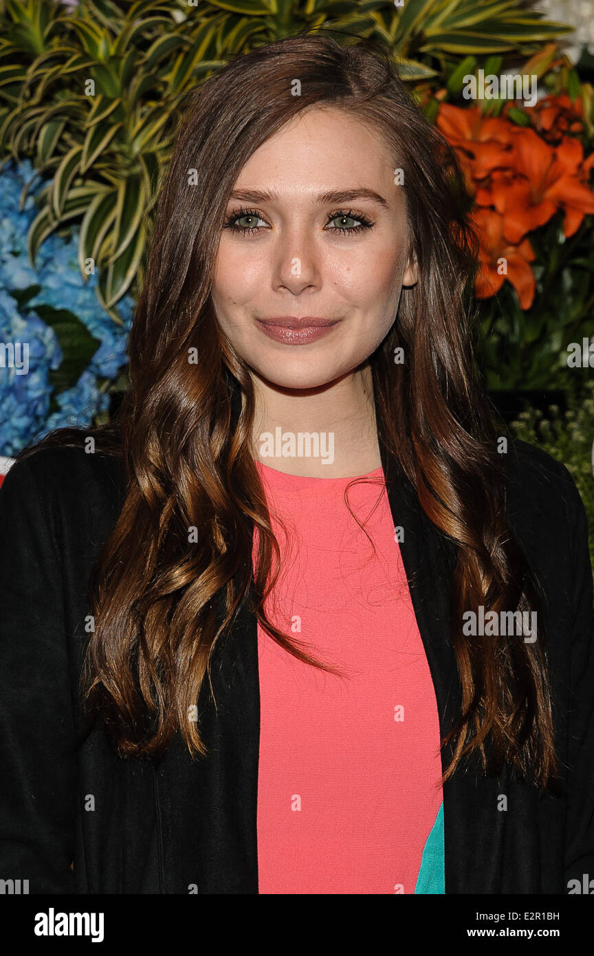 Elizabeth olsen and prabal gurung hi-res stock photography and images ...