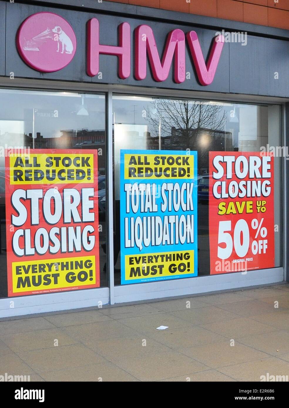 Hmv store closing down hi-res stock photography and images - Alamy