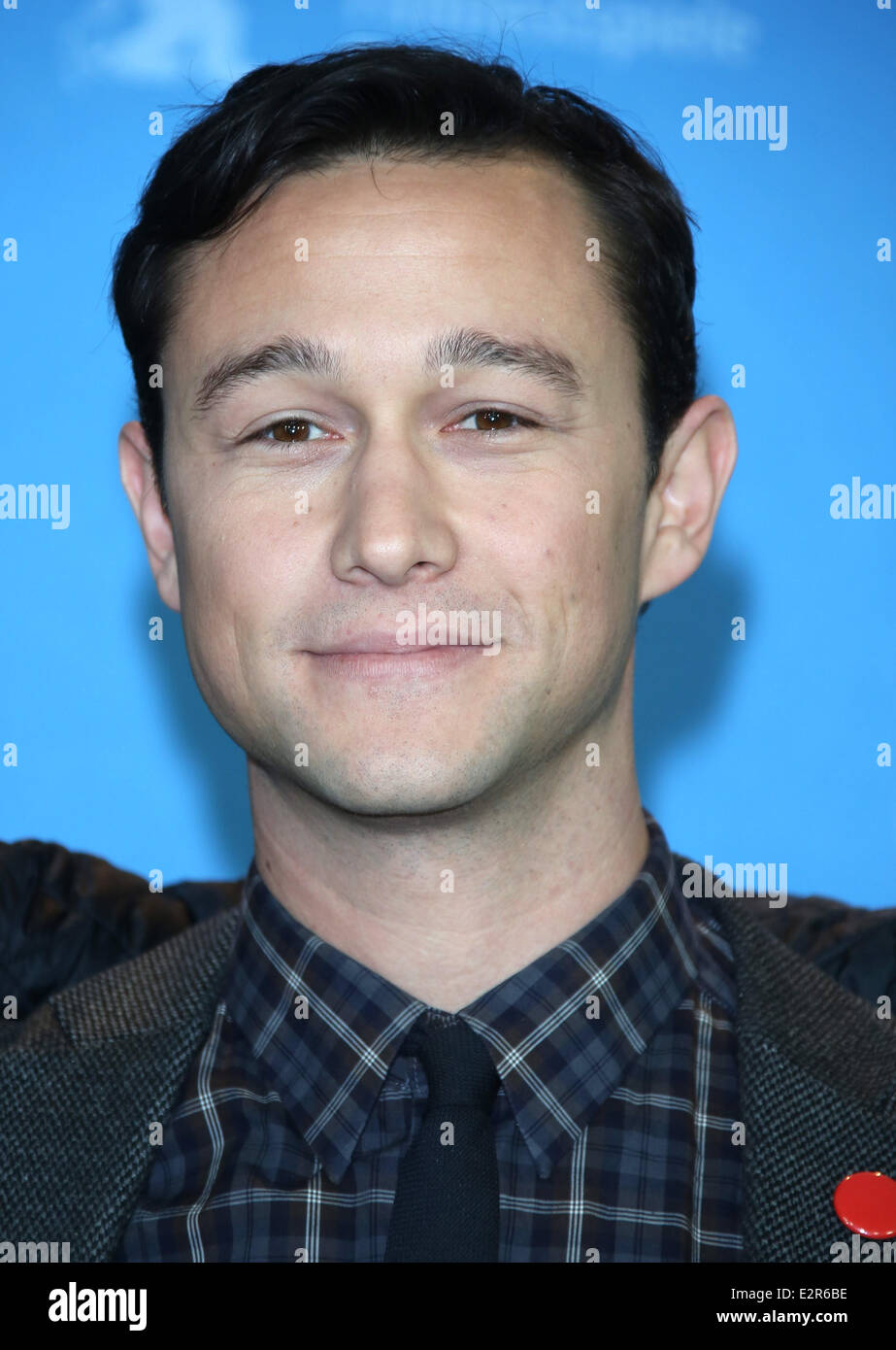 Don jons addiction hi-res stock photography and images - Alamy