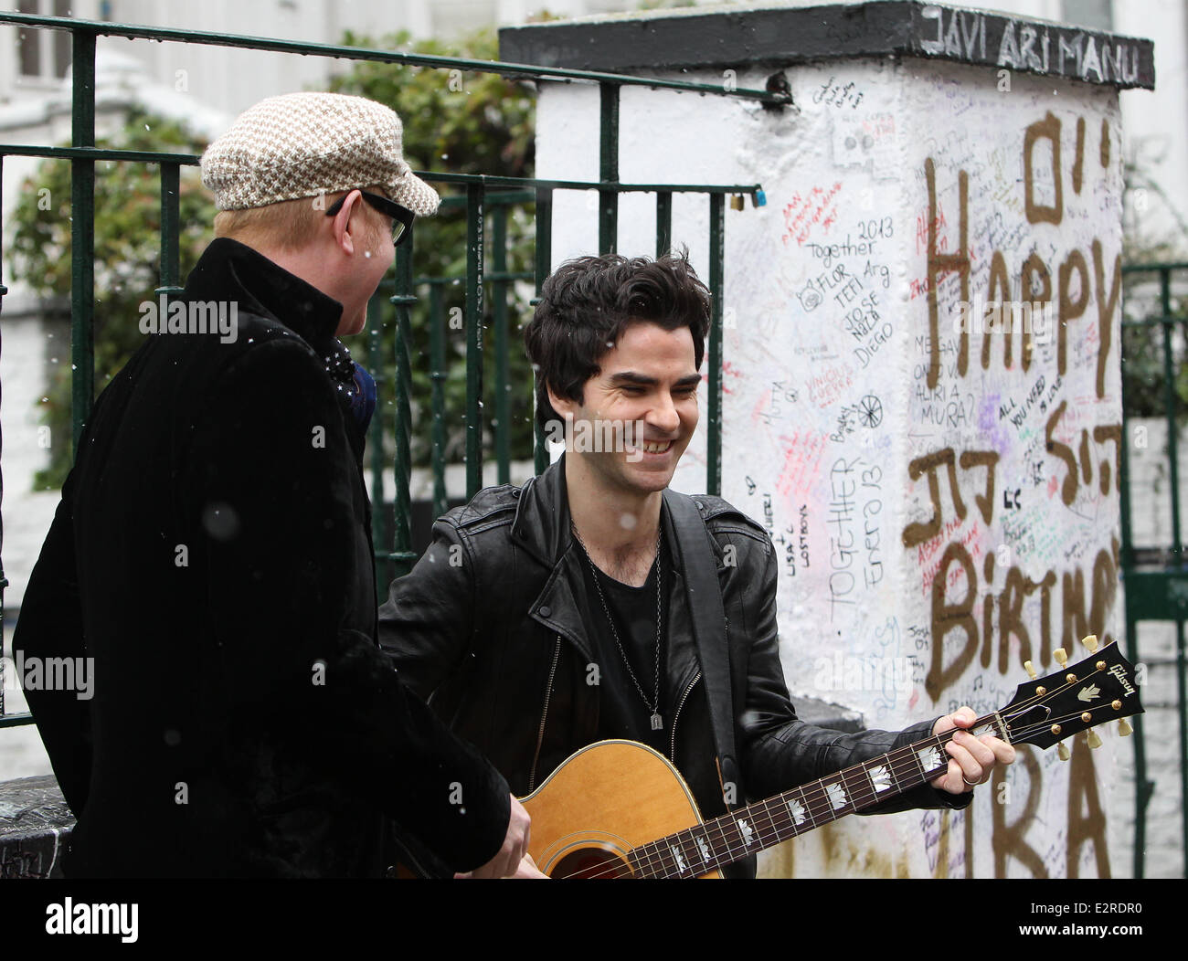 Kelly Jones of 'Stereophonics' and radio DJ Chris Evans seen busking ...
