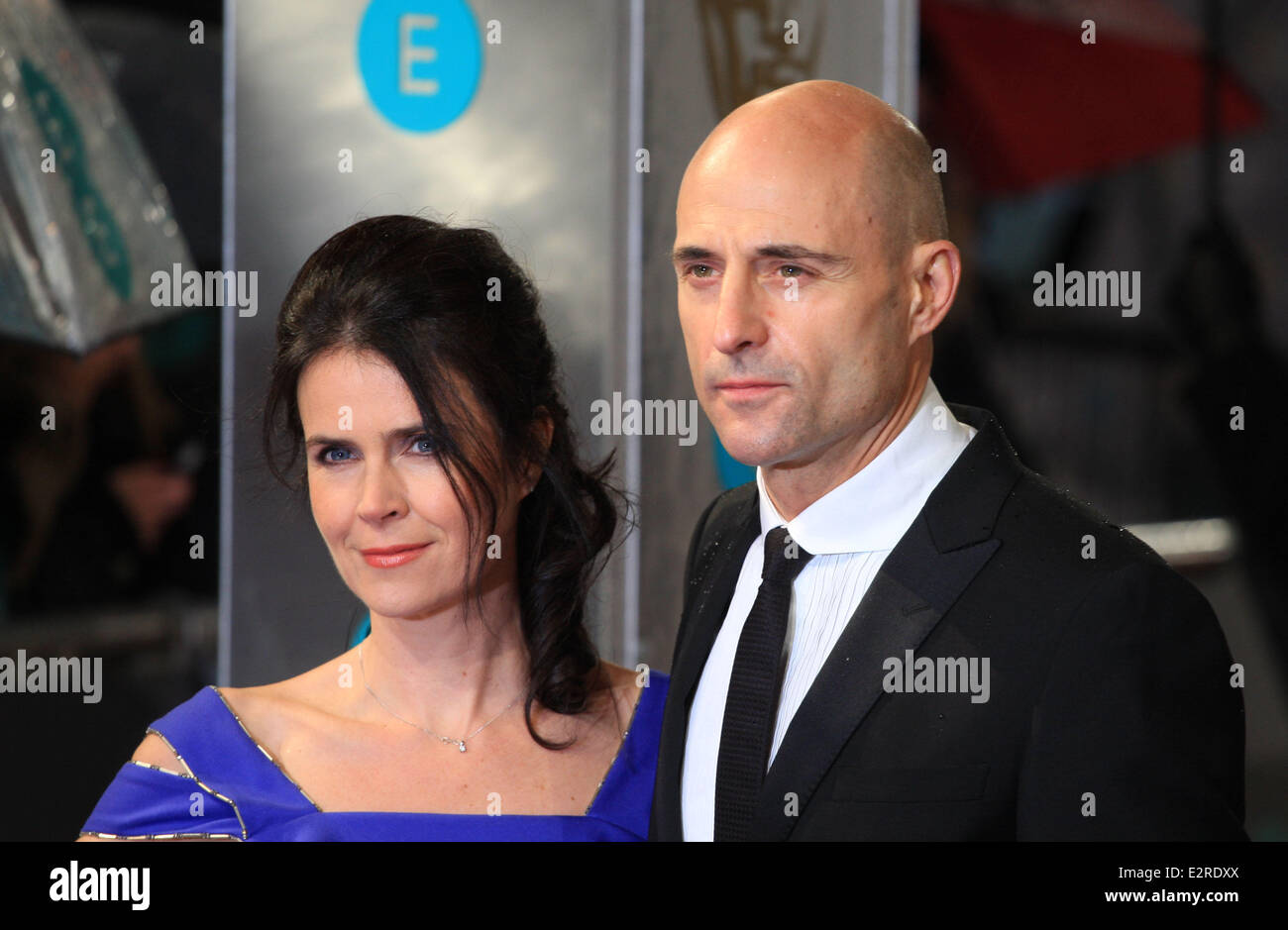 Mark strong wife liza marshall hi-res stock photography and images - Alamy