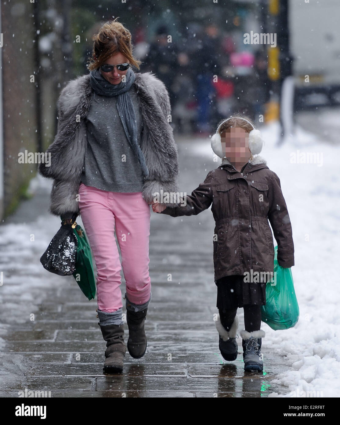 Geri Halliwell out and about with daughter Bluebell on a snowy day in ...