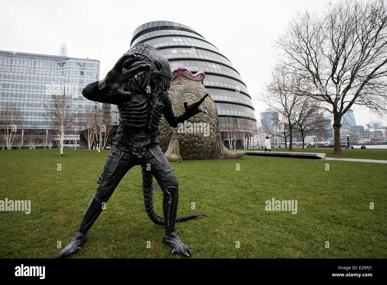 Alien: Colonial Marines photocall at Potters Field Colonial marines ...
