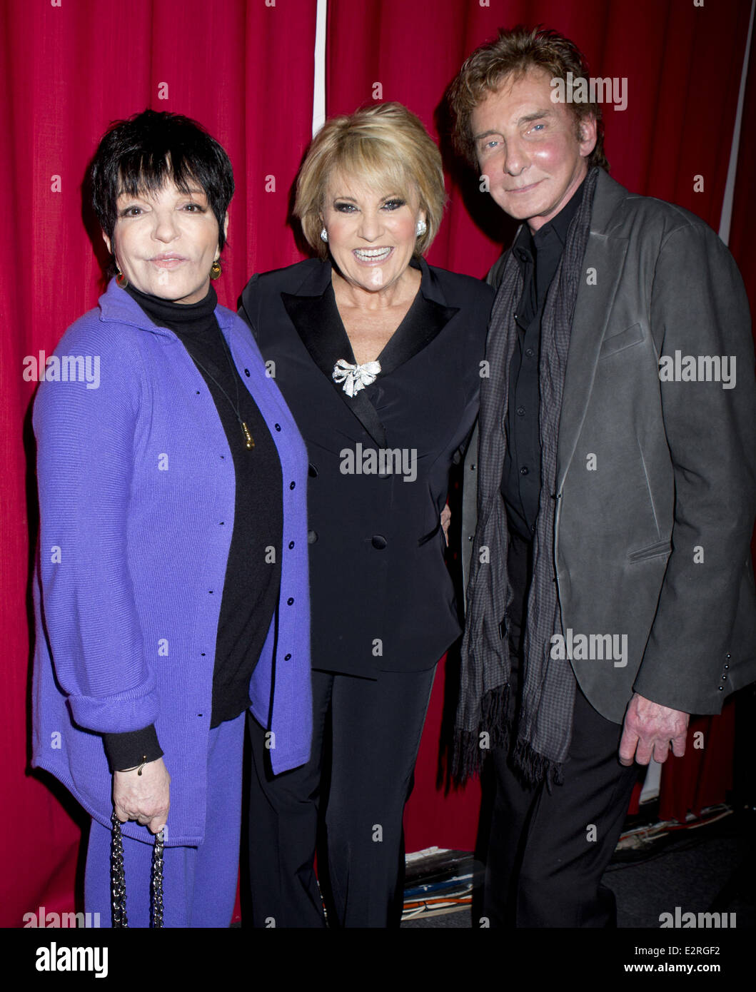 Liza Minnelli and Barry Manilow visit Lorna Luft backstage at Birdland ...