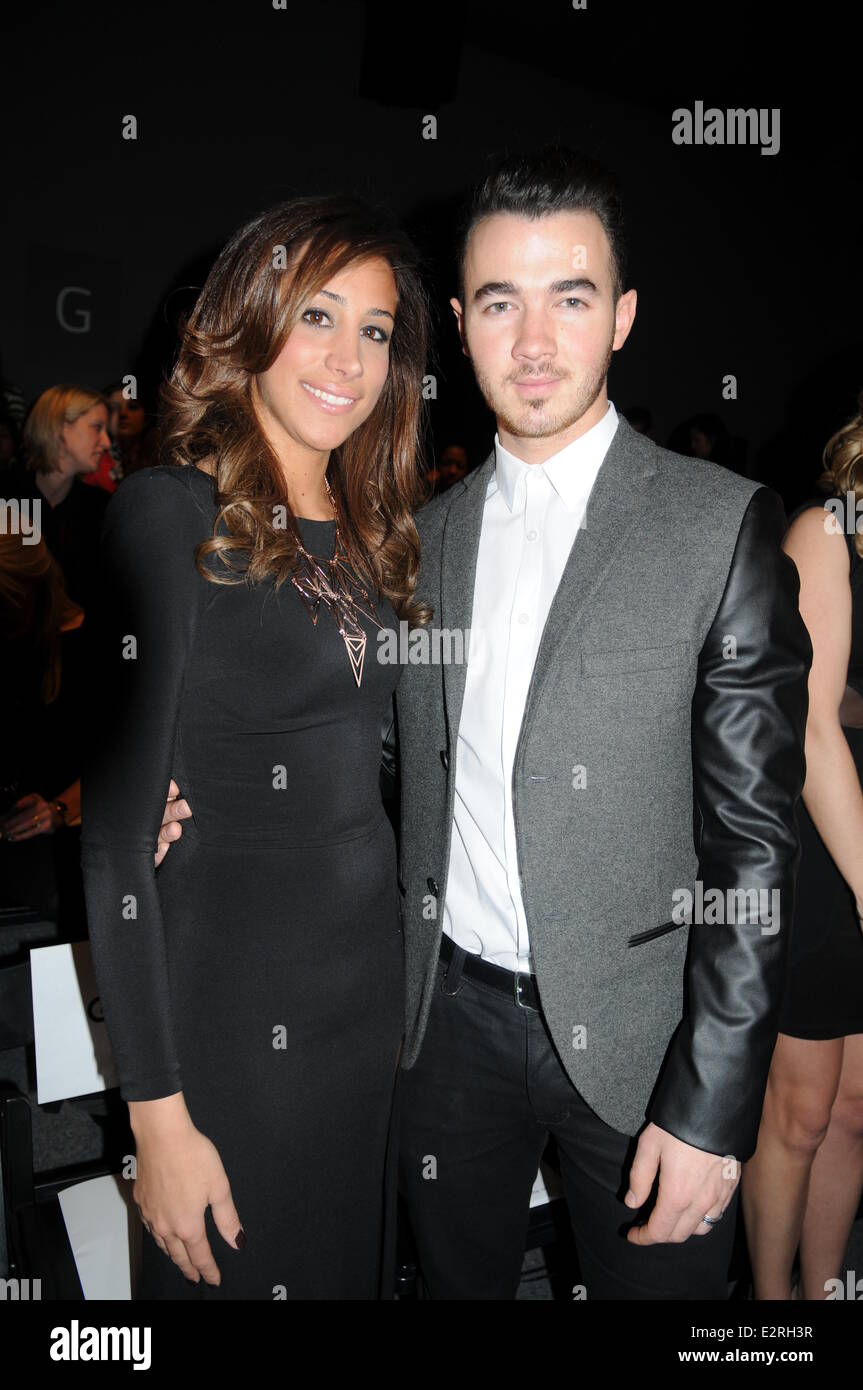 Mercedes-Benz New York Fashion Week Spring/Summer 2013 - Pamella Roland ...
