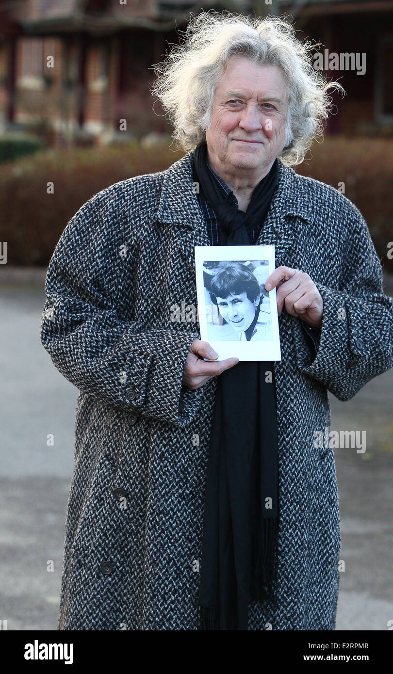 Funeral of Reg Presley of The Troggs at Basingstoke Crematorium, North ...