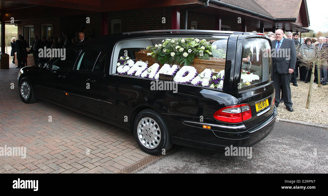 Funeral of Reg Presley of The Troggs at Basingstoke Crematorium, North ...