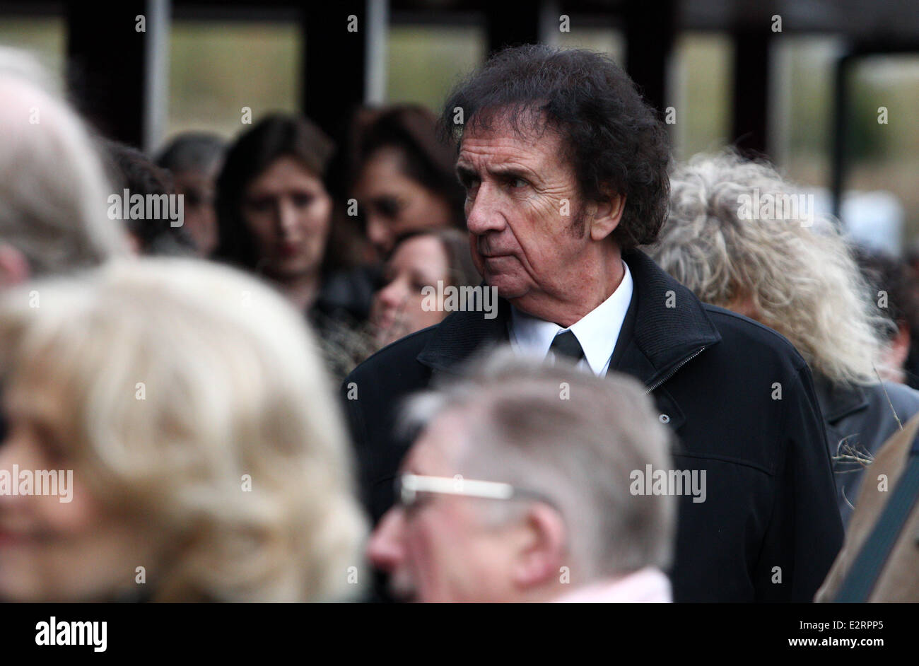 Friends and family arrive Funeral of Reg Presley Basingstoke ...