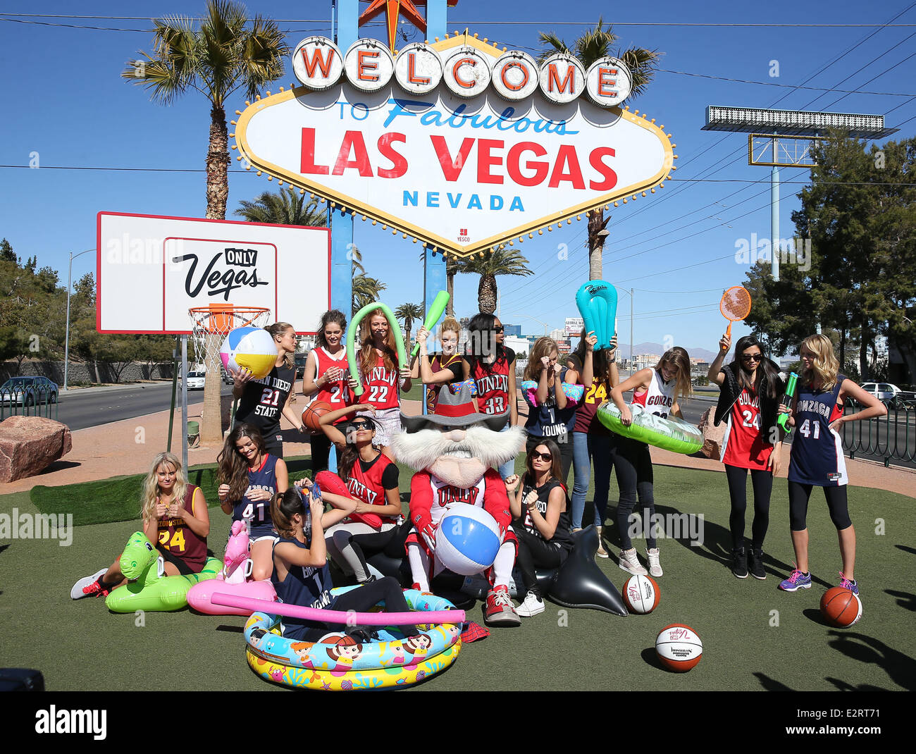 2013 Sports Illustrated Swimsuit models and UNLV Mascot 'Hey Reb ...