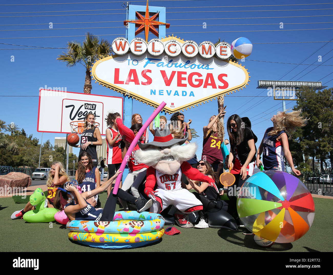 2013 Sports Illustrated Swimsuit models and UNLV Mascot 'Hey Reb ...