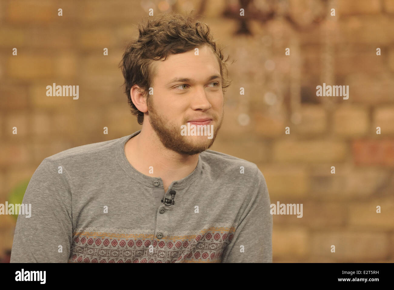 American Idol Phillip Phillips appears on The Marilyn Denis Show ...