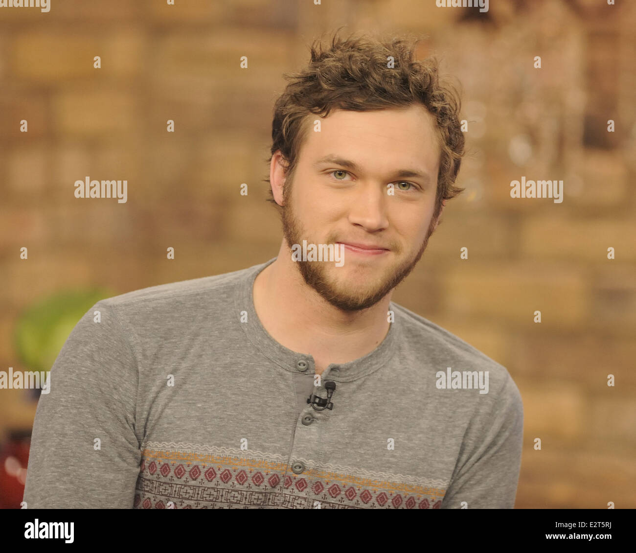 American Idol Phillip Phillips appears on The Marilyn Denis Show ...