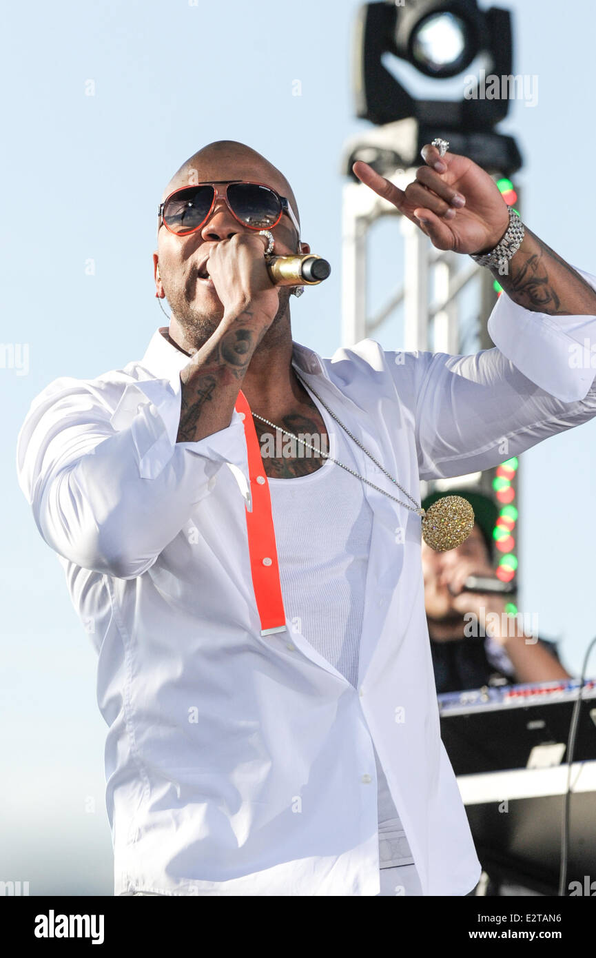 Flo Rida performs live on NBC's 'Today' on location at Loews Hotel in Miami Beach Featuring: Flo ...