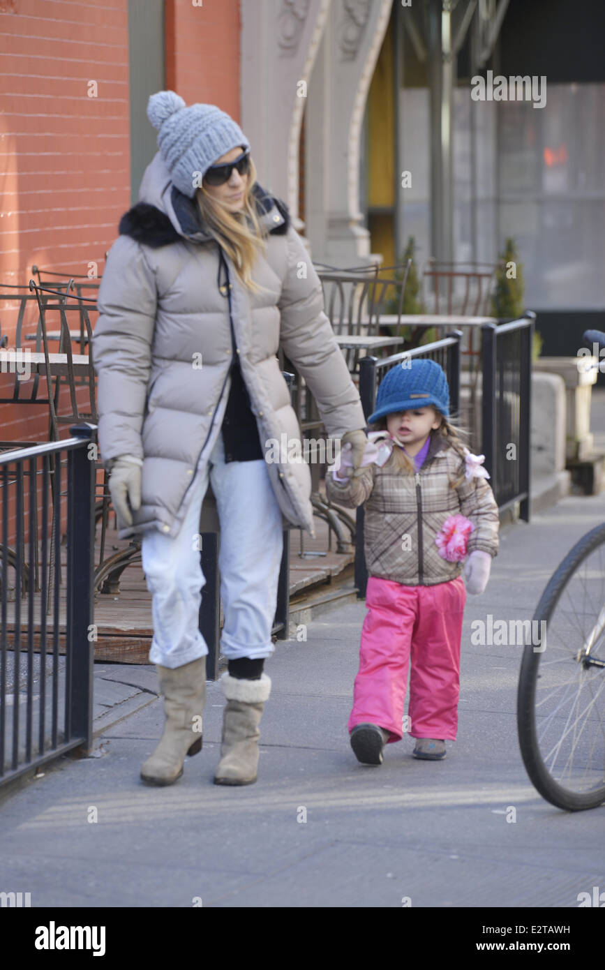 Sarah Jessica Parker and her twin daughters, Marion and Tabitha ...