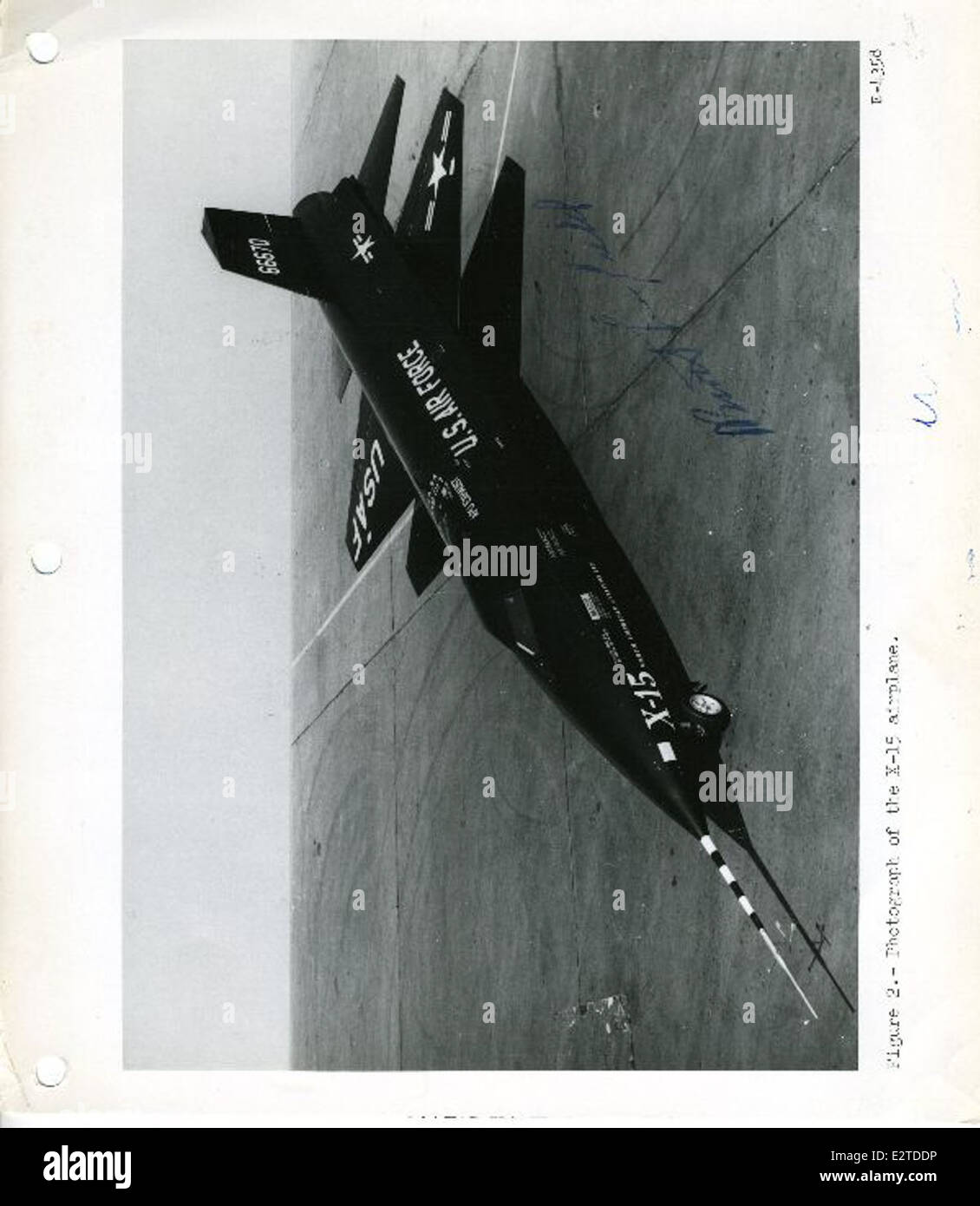 Scott Crossfield, a pioneering test pilot, is known for his ...