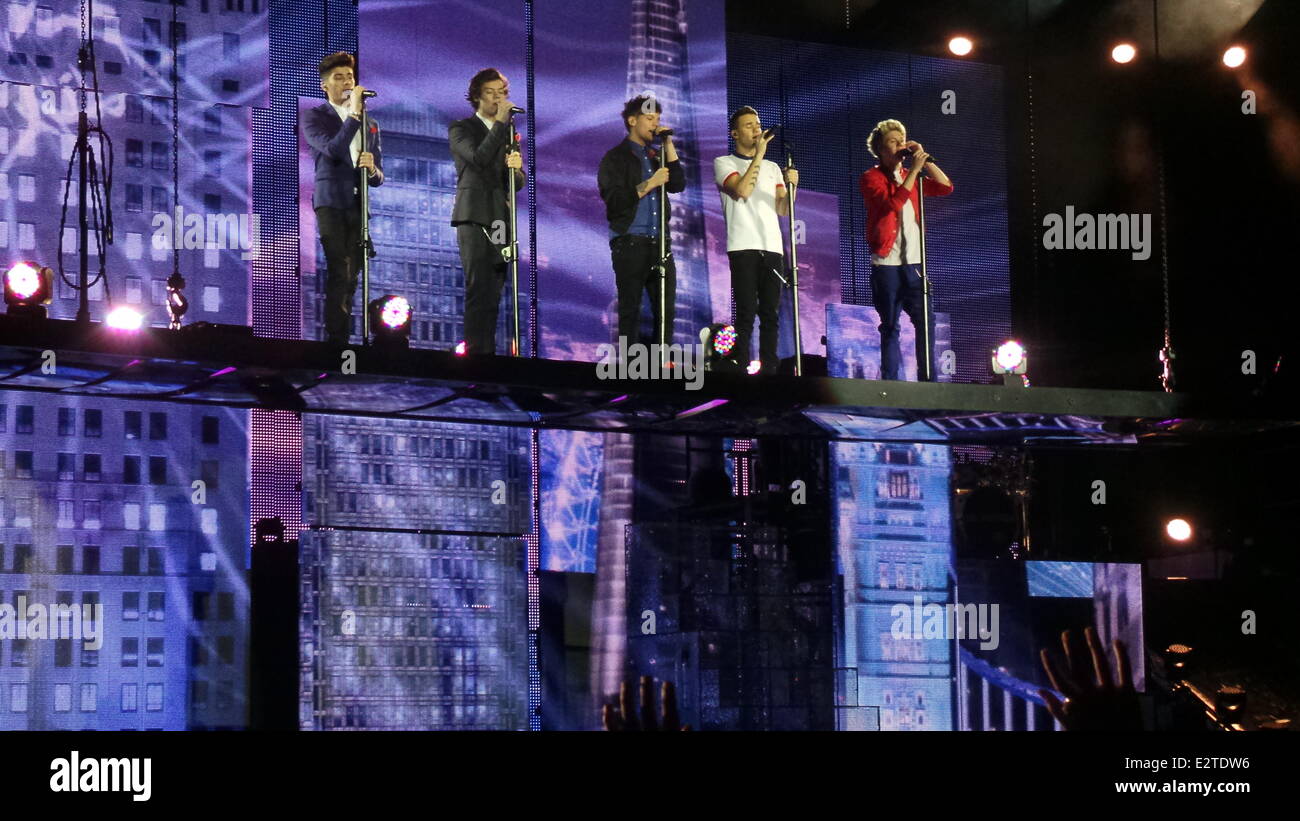 One Direction kick off their Take Me Home World Tour at London's O2 ...