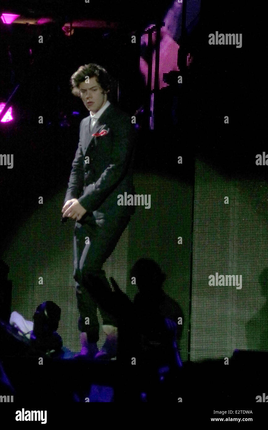 One Direction kick off their Take Me Home World Tour at London's O2 ...