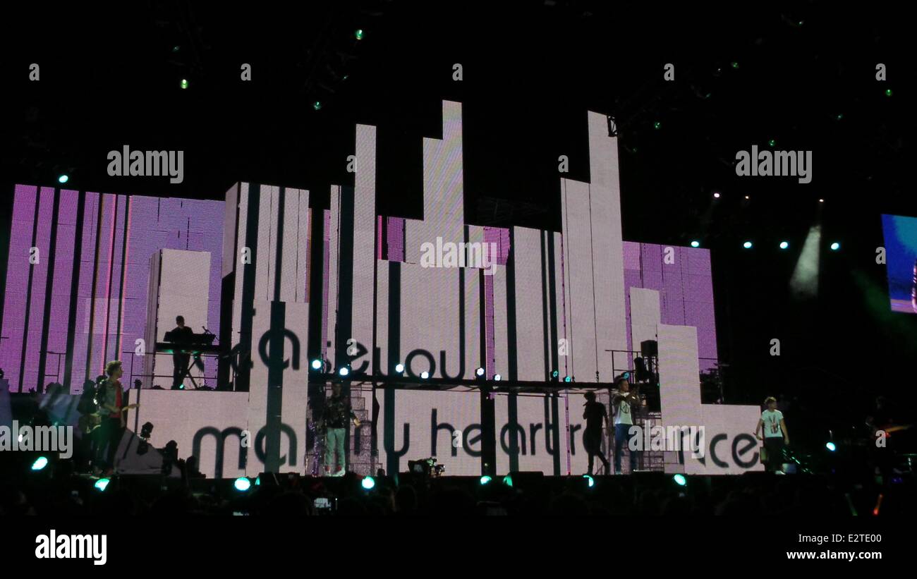 One Direction kick off their Take Me Home World Tour at London's O2 ...