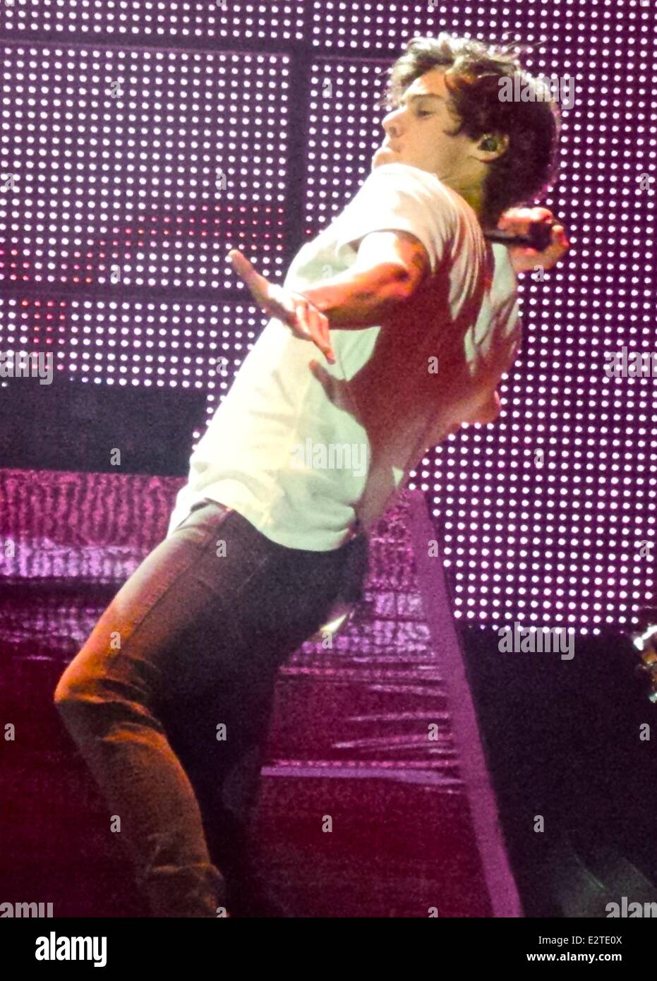 One Direction kick off their Take Me Home World Tour at London's O2 ...