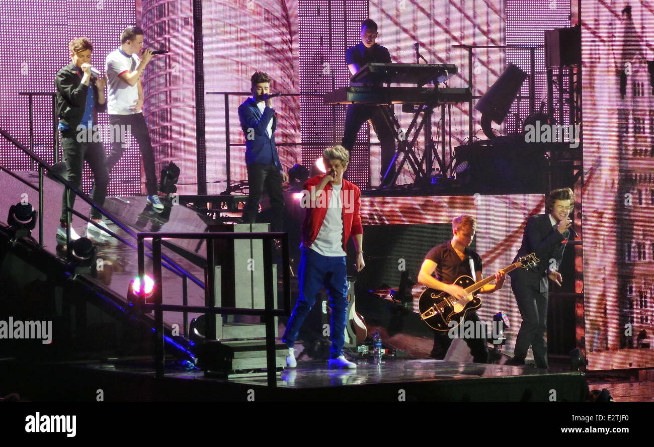 One Direction performing during the second night of their Take Me Home ...