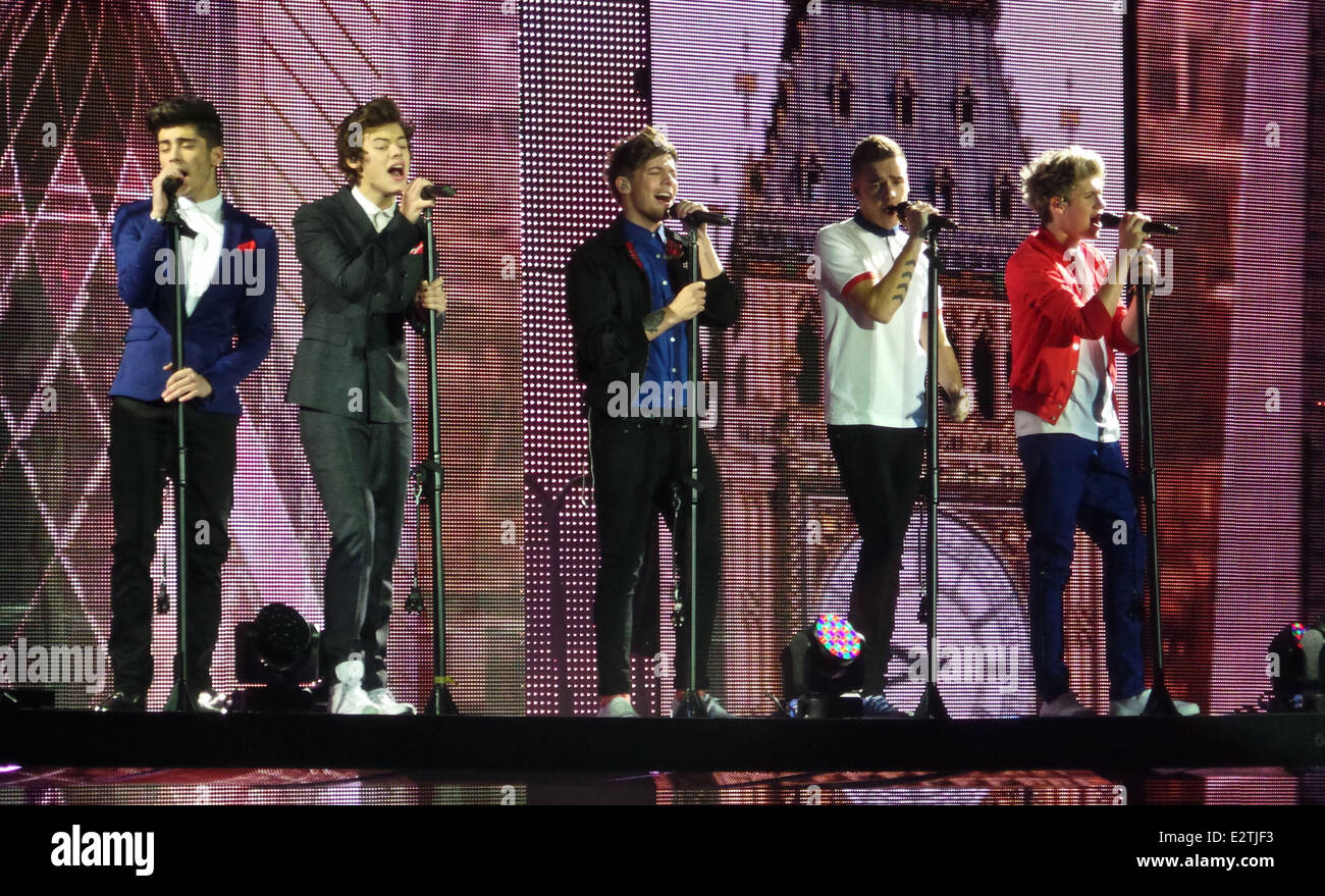 One Direction performing during the second night of their Take Me Home ...