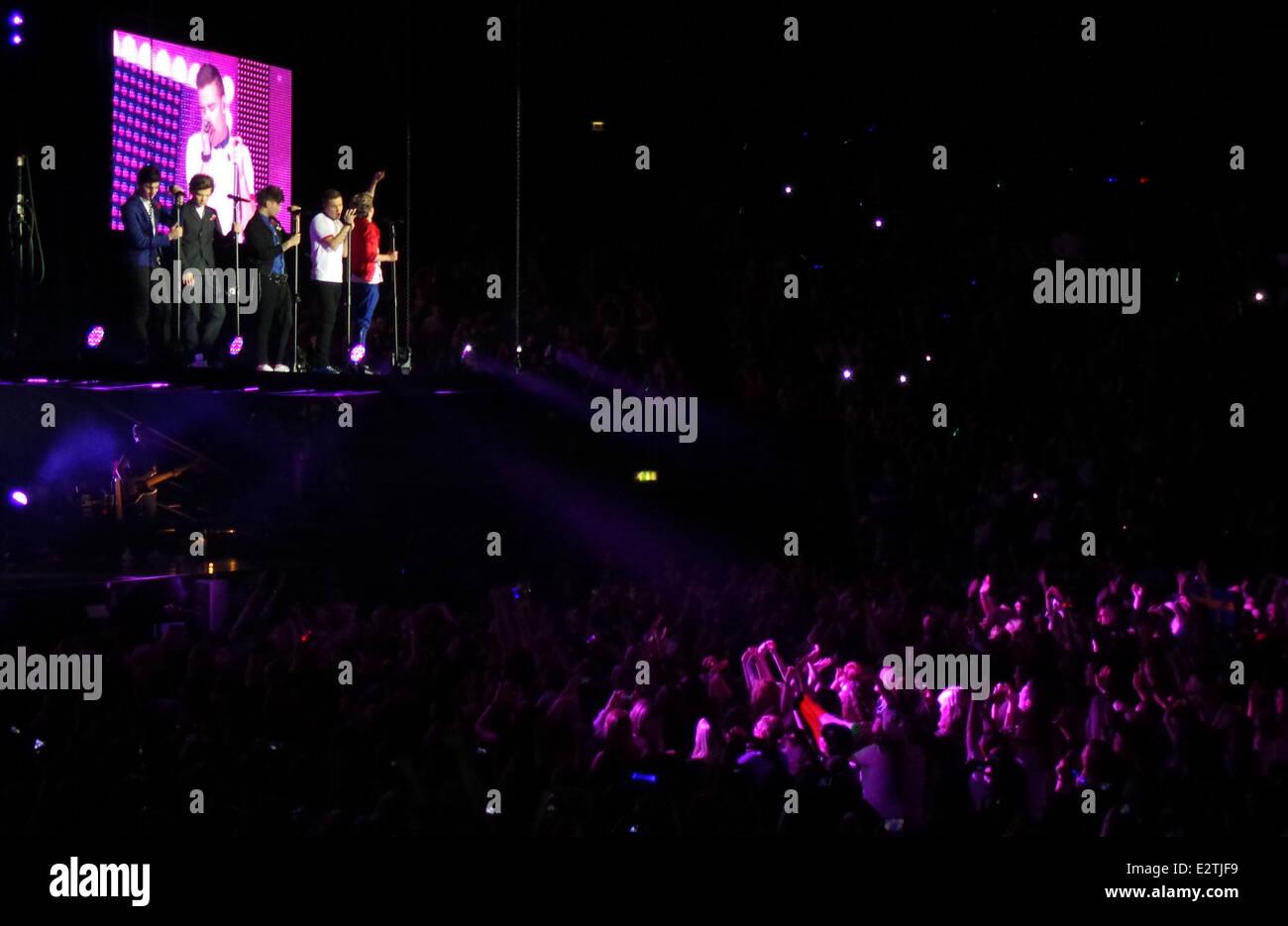 One direction take me home tour hi-res stock photography and images - Alamy