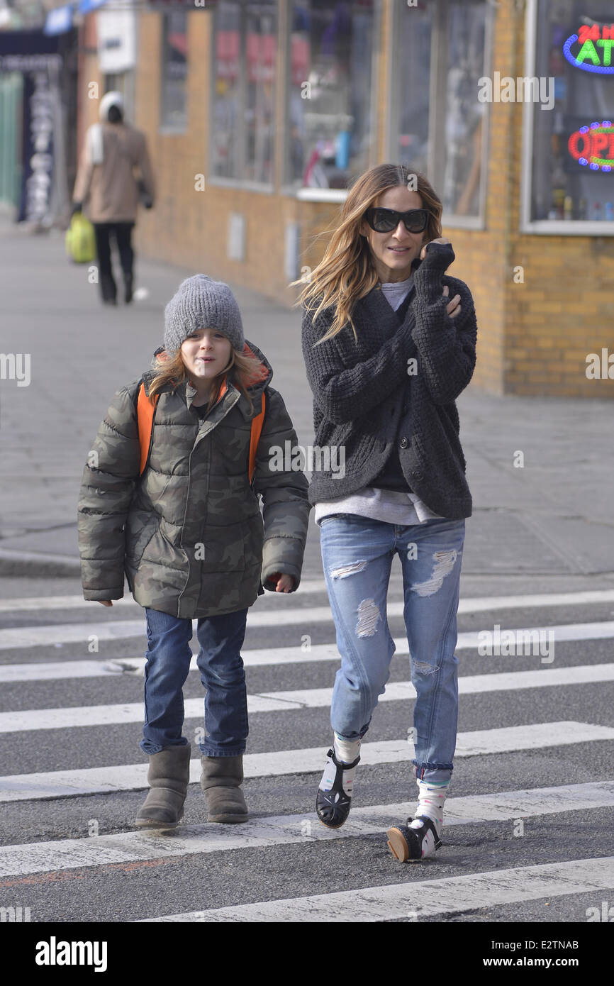 Sarah Jessica Parker heads on a school run with her kids in the West ...